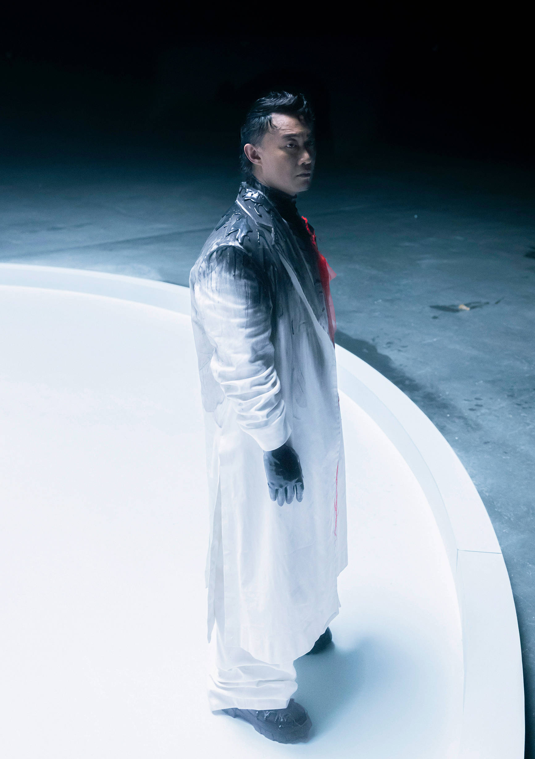 Eason陈奕迅全新单曲《人啊人》Mv上线，超震撼画面，剖析人性真相 - 360娱乐，你开心就好